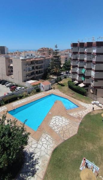 Luminoso Apartamento Playa Torrecilla. Con Piscina - Nerja