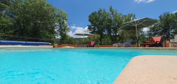 Maison Familiale Avec Piscine Et Boulodrome Dans Le Luberon - Rustrel