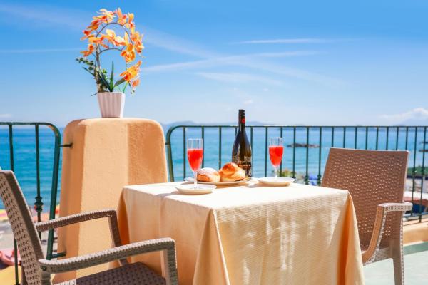 Hotel Rivamare - Ischia