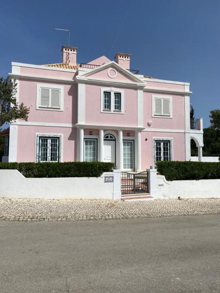 Villa Camilla 6 Bed/bath Villa Close To The Marina - Quarteira
