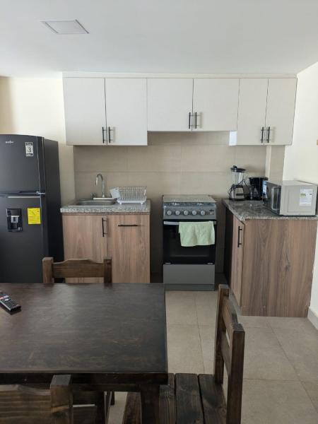 Departamento Con Garaje Privado - Cuenca