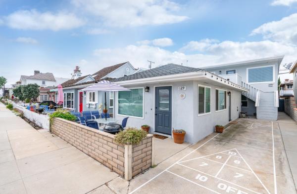 129 Opal Ave A & B - Newport Beach, CA