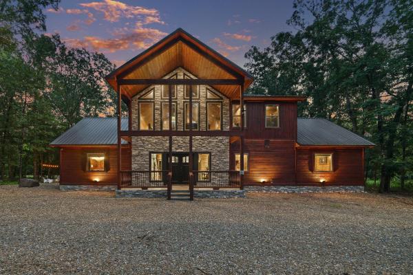 Meadows Edge Cabin - Broken Bow, OK