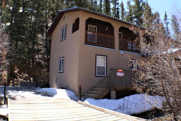 Hacienda On Pioneer Creek - Wifi - Cable - Washer - Dryer - Fireplace - Large Deck - Grill - No Trailer Parking - Red River, NM