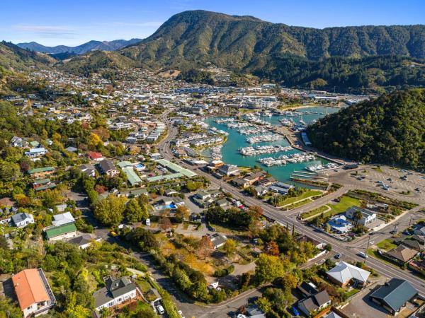 Tasman Holiday Parks Picton - New Zealand