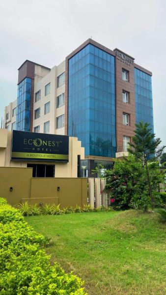 Econest Hotel - Tarapith