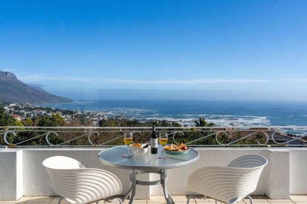 Delightful Large Villa In Camps Bay With Pool - Picasso - Camps Bay