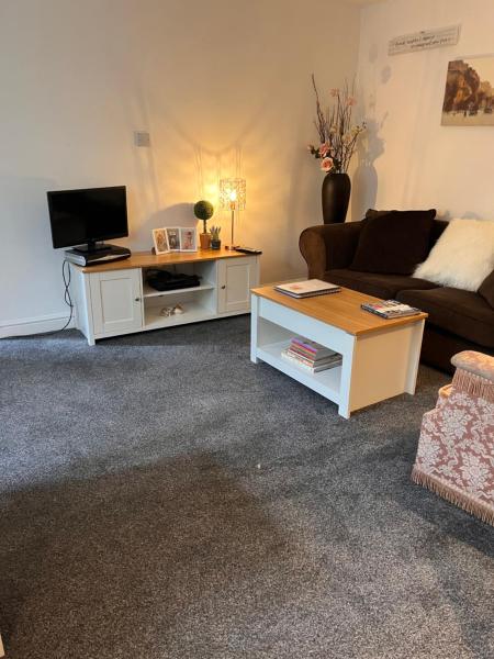 The Annexe - 10 Howards Croft - Colchester