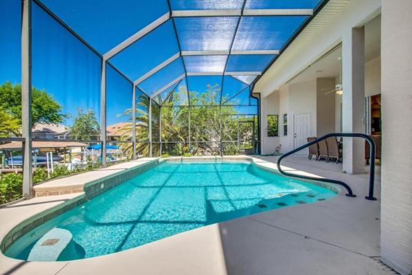 Dockside Spacious Home With Private Dock And Boat Lift - Flagler Beach, FL