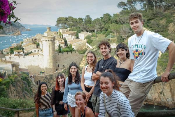 Mana Mana Youth Hostel - Girona