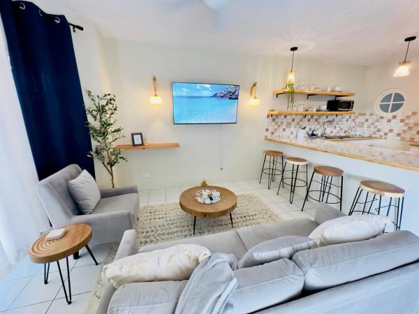 Falcon Views - Airport Transportation Available-security-gated - Jamaica