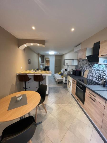 M&s Studio Neuf Climatisé Centre Historique - Portiragnes