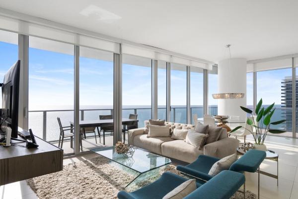 Zen Luxury Resort Ocean Front Penthouse - Hollywood, FL