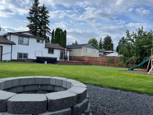 Quiet Retreat With Hot Tub, Pool Table And Spacious Yard - Spokane, WA