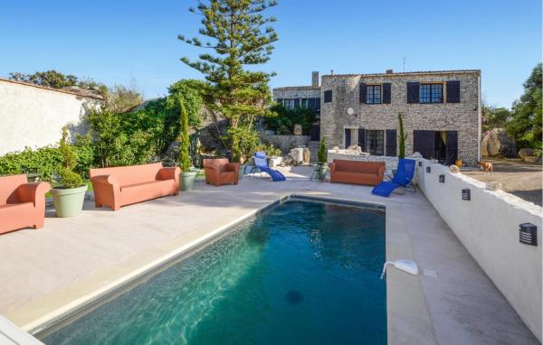 Pet Friendly Apartment - Figari