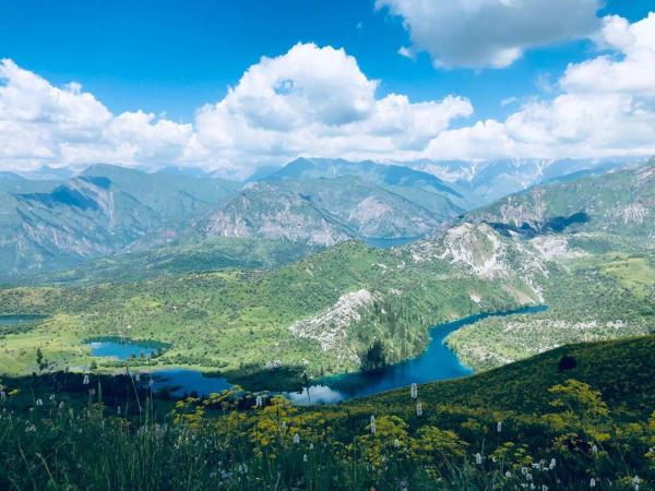 Гостевой дом Ainura - キルギス