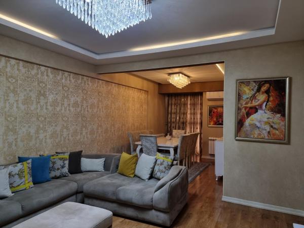 Park Azure Family Apartment - Bakú