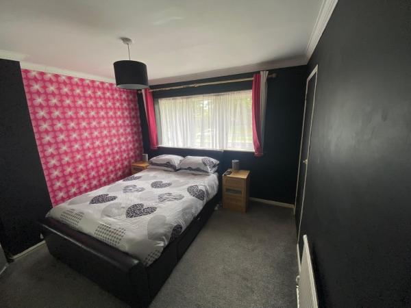 Your Home Near Gatwick Airport - Horsham