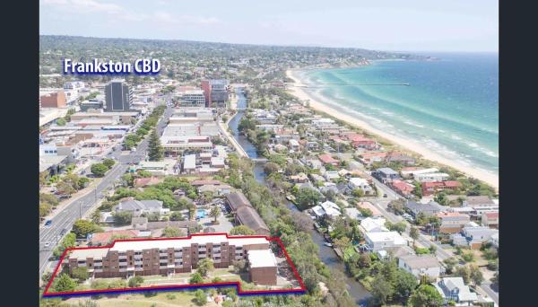Beach-side Retreat - Frankston