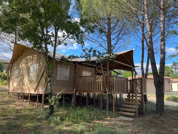 Tente Chauffé Avec Piscine Lagon - Chauzon