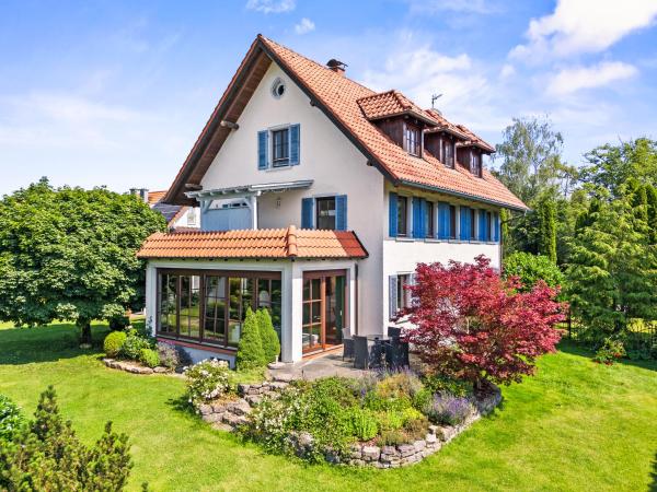 Ferien-domizil Bodensee - 15 Personen Ferienhaus - Friedrichshafen