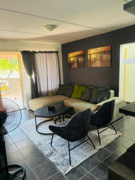 Zuris Nest - Mbombela