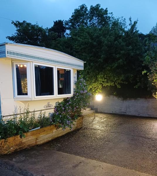 Midden Manor: Farm Stay In Rural County Antrim.