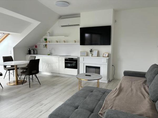 Elisabeth Residence White With Parking - Budapest