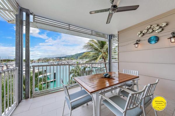 Uninterrupted Marina Viiews At Port Of Airlie - Airlie Beach