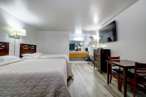 Canaan Motel - Maine