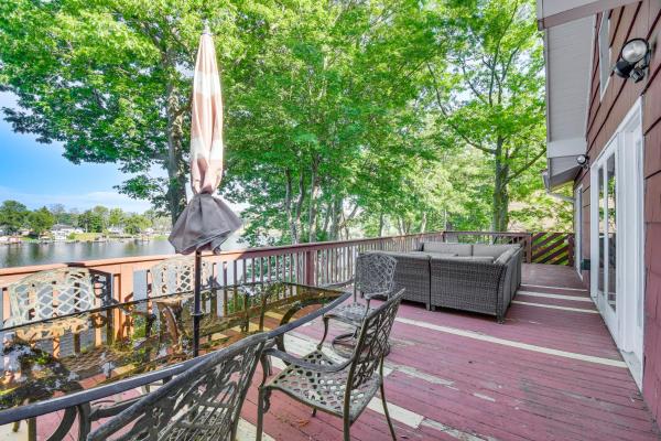 Charming Wolcott Cottage With Fire Pit And Mini Dock - Nova York (estado)