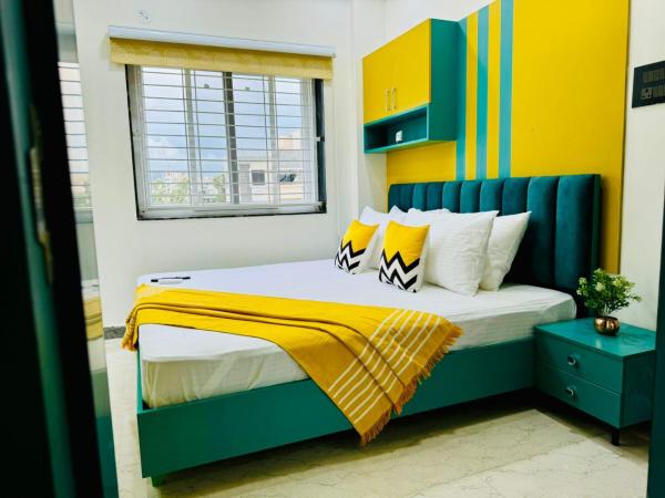 Bluo 2bhk Gachibowli - Kitchen, Lift, Parking - Hyderabad