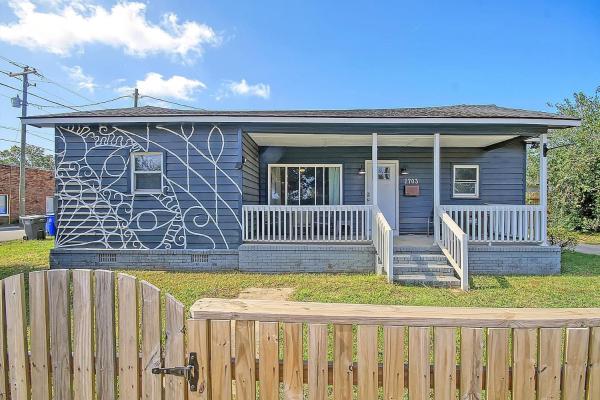 Close To Downtown Charleston! 2 Bedroom Retreat - North Charleston