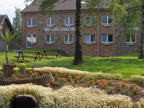 Hotel Dry Les Courtis - Butgenbach