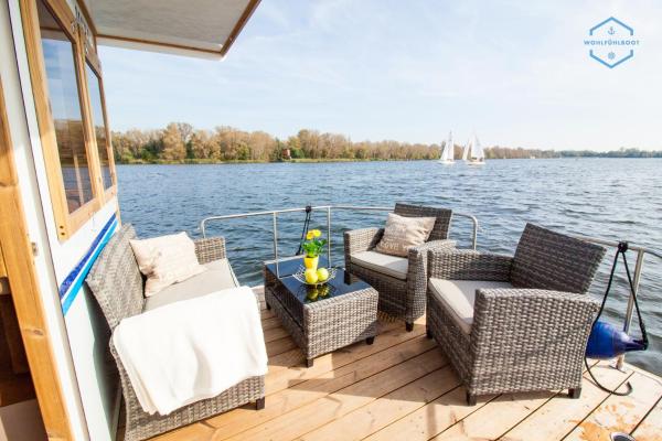 Wohlfühlboot Hausboot - Festlieger Im Hafen Bad Saarow - Wc An Bord, Dusche An Land - Bad Saarow