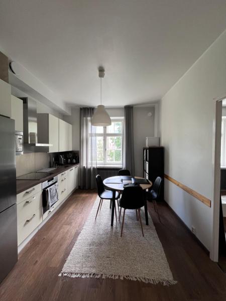 Topfloor Apartment With Courtyard Views - Helsinki