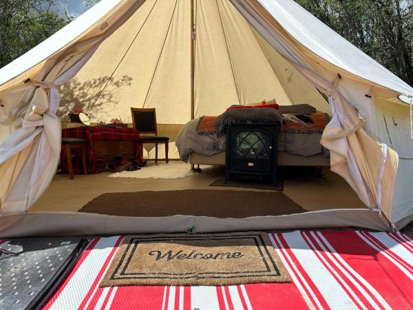 #Y5 Lumberjack Lounge Yurt - Drumheller