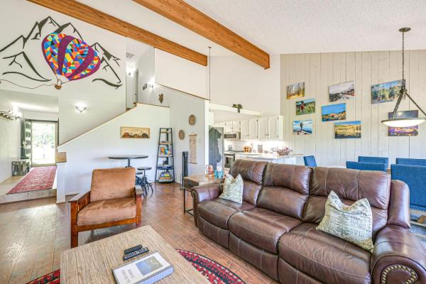 Colorful Condo In Pagosa Springs With Patio! - Pagosa Springs, CO