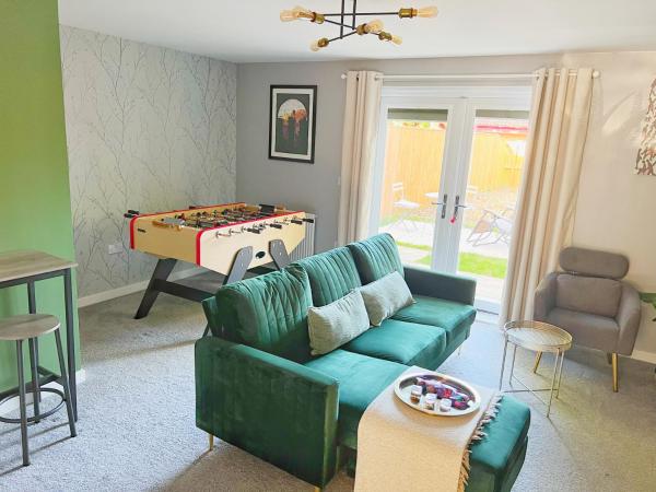 Comfy Modern 3br Semi Detached 400mb Wifi Free Double Parking - Newcastle Airport (NCL)