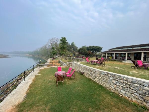 Chitwan Riverside Resort - Nepal