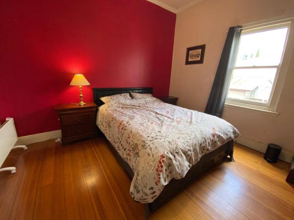 3 Bedroom Unit In The Heart Of Beautiful Northcote - Ivanhoe