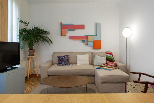 Cute 1 Bedroom Apartment With A Balcony - Madrid