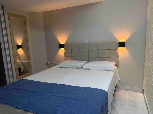 Kitnet 13 Central Com Ar Tv Smart Completa - Bahia (estado)