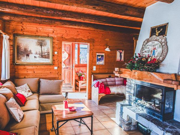 Chalet Aux Gets Avec Wi-fi, Cheminée, Parking Privatif, Barbecue, Proche Pistes - Fr-1-671-7 - Les Gets