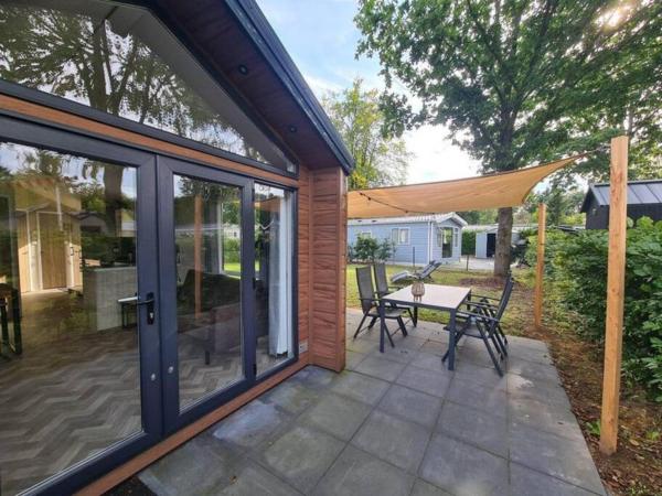 Modern Chalet Met Ruimte Tuin Op De Veluwe - Epe