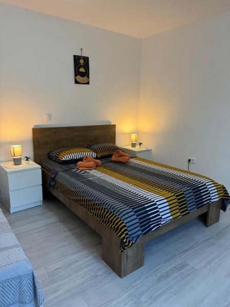 Apartman Laura - Ploče