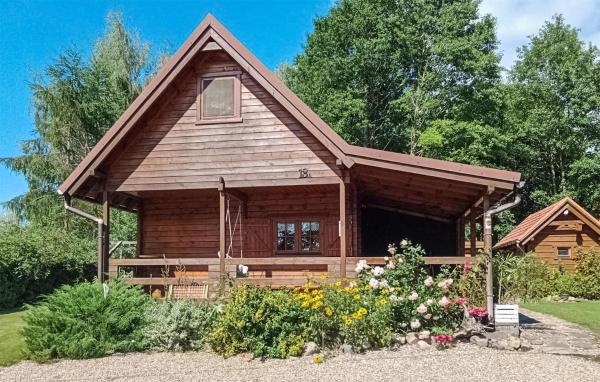 Gorgeous Home In Zalewo With Lake View - Mazury