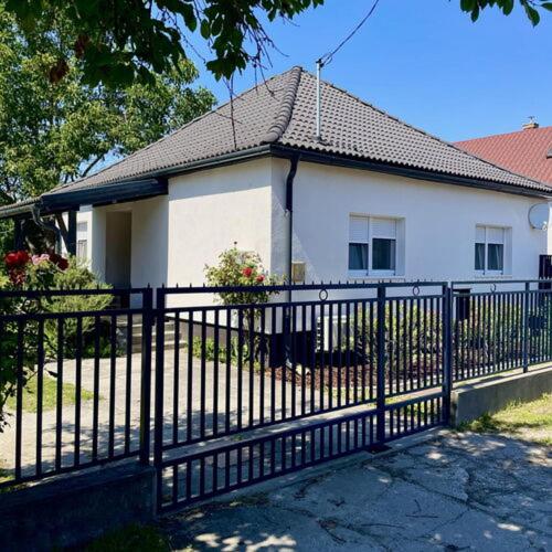 Leander House - Siófok