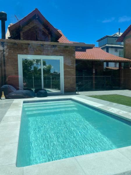 Casa Com Piscina Canasvieiras - Florianópolis