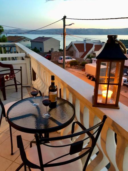 Apartment Aida - Karlobag